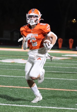 Cowboy’s Rally Falls Short in 28-21 Loss to Andover Central