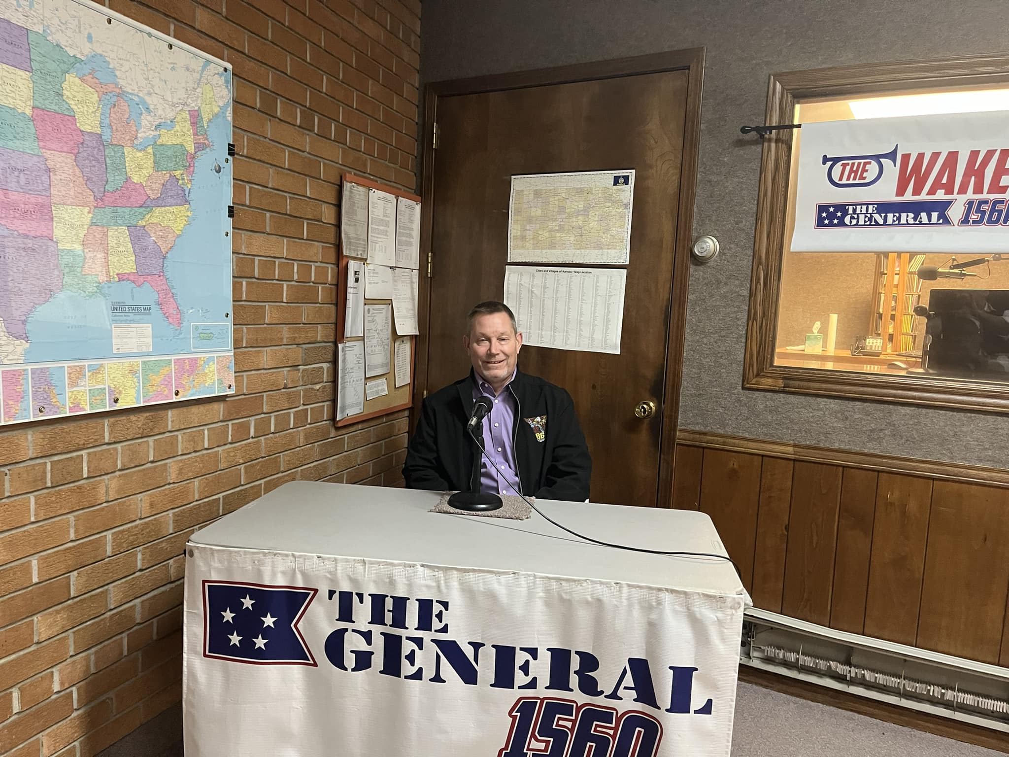 CITY MANAGER RESIGNS